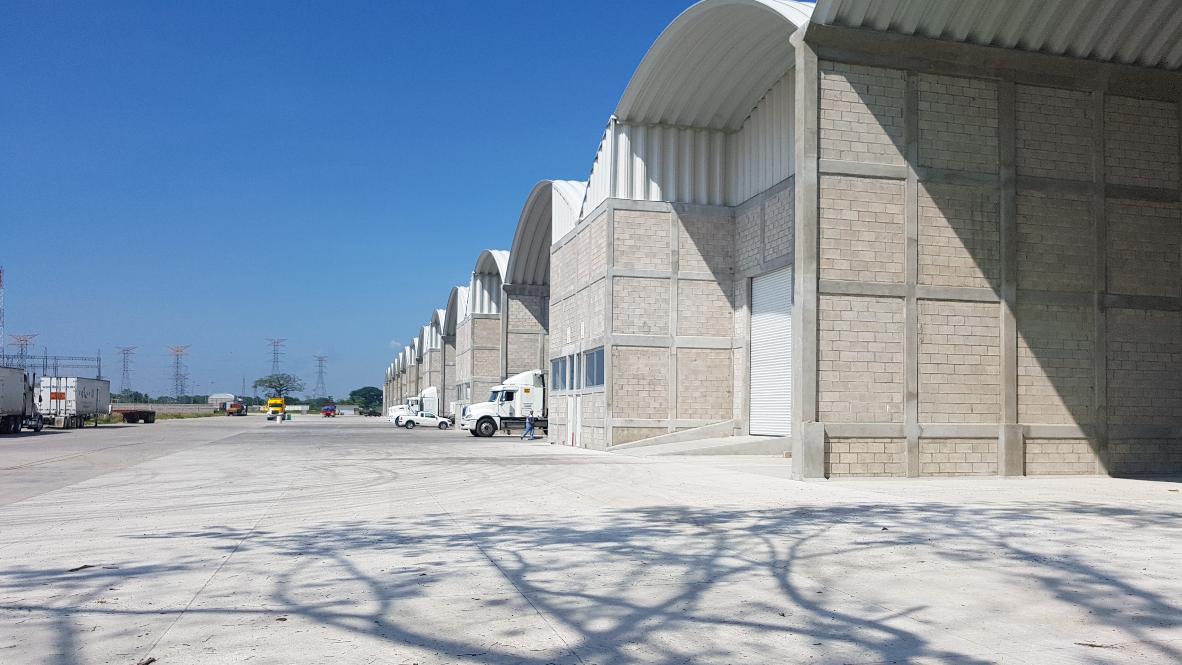 BODEGAS EN RENTA desde 600 m2 hasta 7000 m2