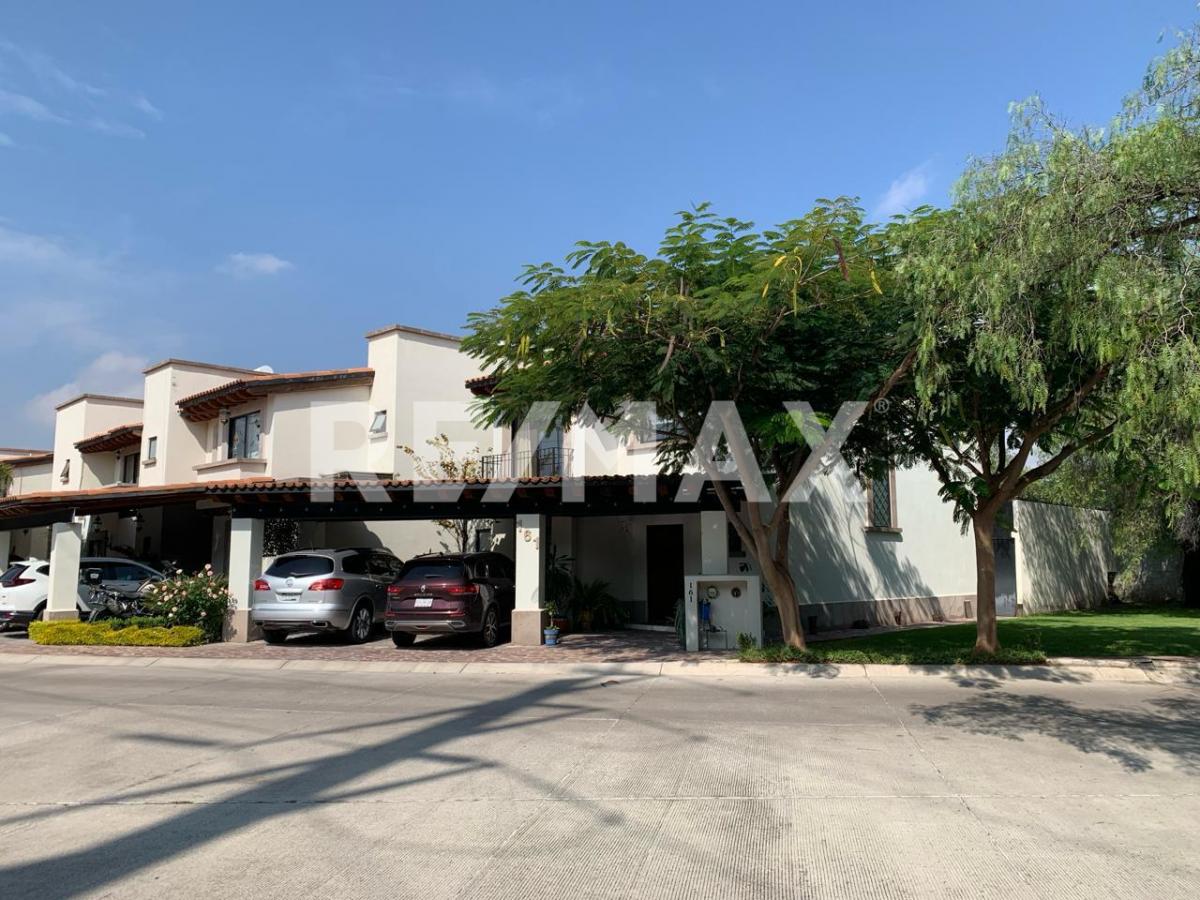 CASA EN VENTA CASCO VIEJO CELAYA