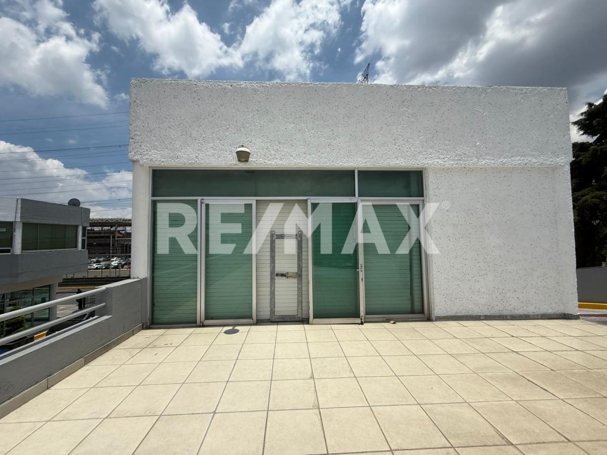 Local en Renta, Plaza Nova, San Jerónimo Chicahualco, Metepec, Estado de México.